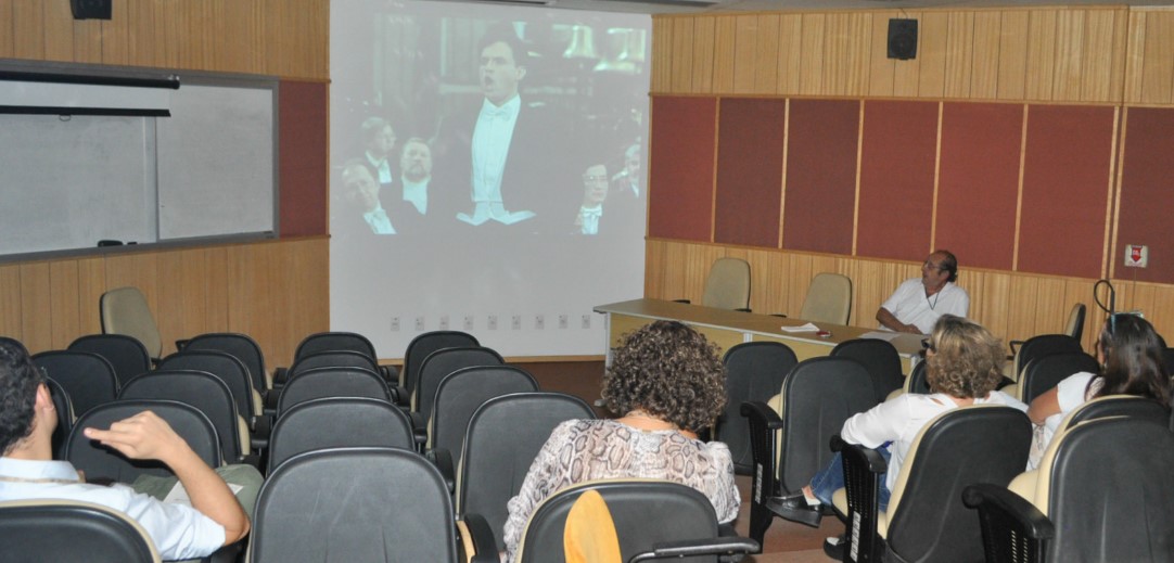 Interlúdio Musical no INI – INI